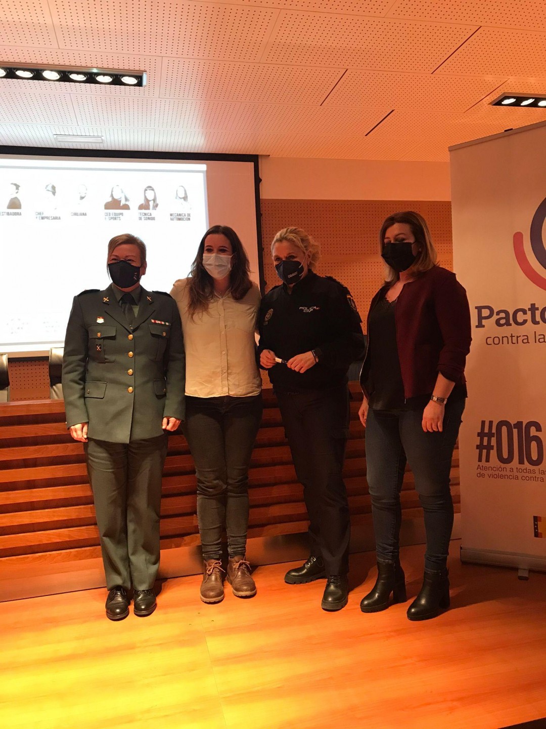 la concejal simona dragan asiste al acto por la igualdad celebrado en ...